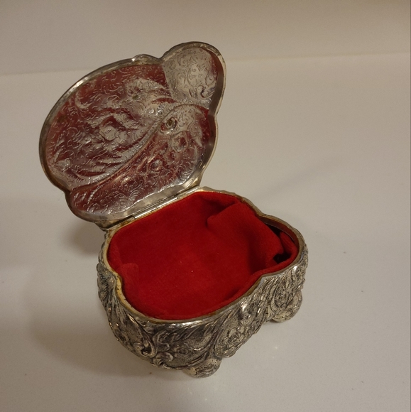 unknown | Accents | Vintage Metal Stash Box | Poshmark